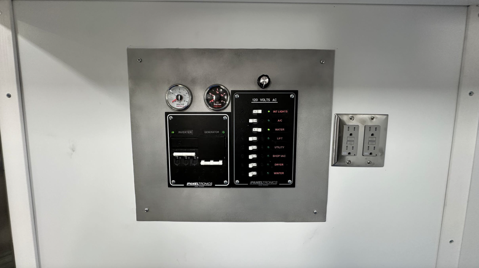 Mobile Pet Grooming Vans - Curbside Upfitters